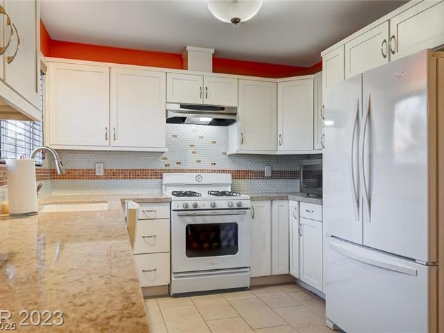 760 Thousand Oaks Drive