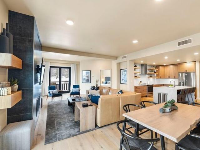 760 Village Dr Unit 302, Donnelly, ID 83615