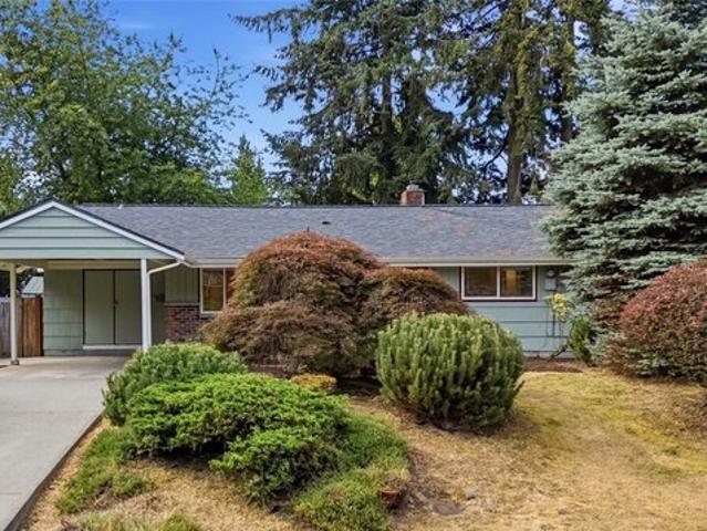 7614 rd Pl SW, Edmonds, WA 98026