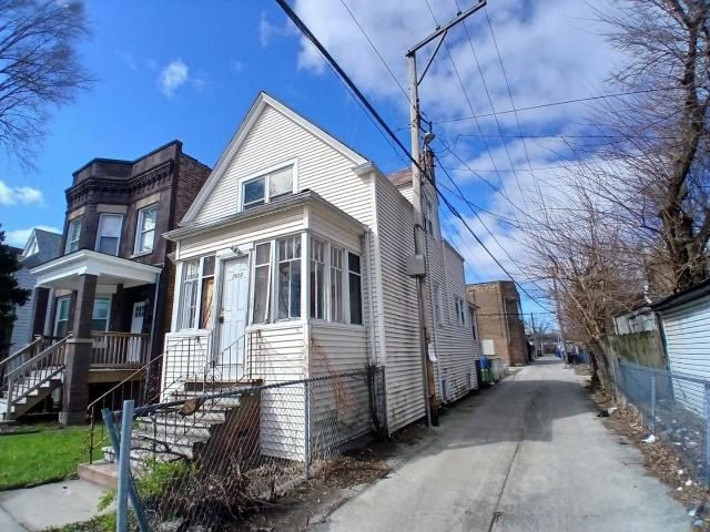7614 S Dante Ave, Chicago, IL 60619 | MLS #12620 | Compass