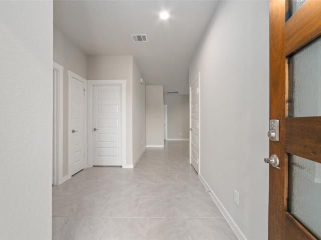 7615 Rainham Valley Lane