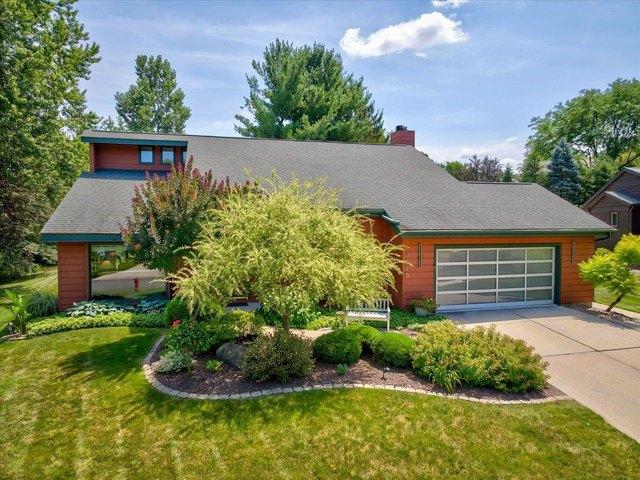 7615 W Hampstead Ct, Middleton, WI 53562
