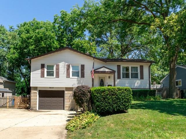 7615 Walnut Ave, Woodridge, IL 60517