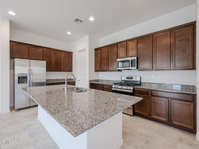 7616 w bronco trail