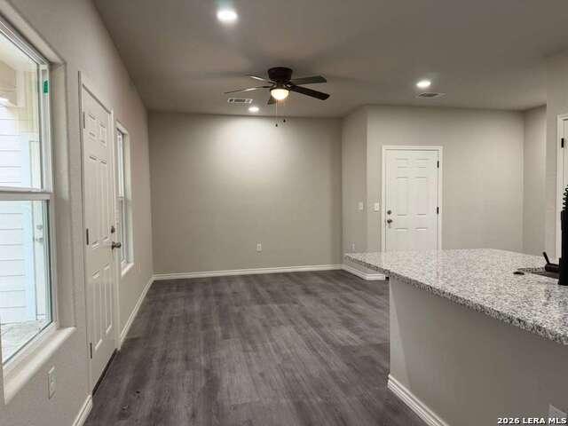 7616 Windsor Oaks