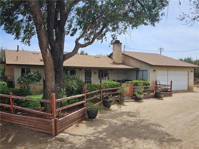 7617 Braceo St, Oak Hills, CA 92344