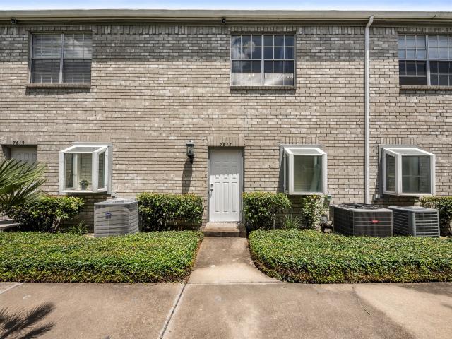 7617 Cambridge St, Unit 7617, Houston, TX 77054 | MLS #17887 | Compass