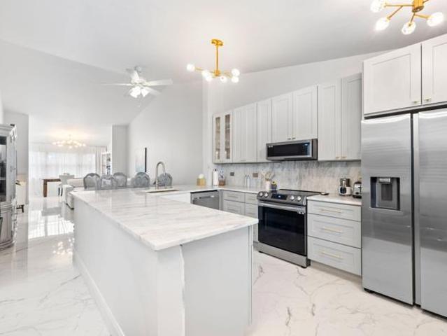 7617 Tahiti Ln #205, Lake Worth, FL 33467