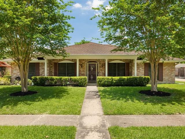 7618 Del Rey Ln, Houston, TX 77071