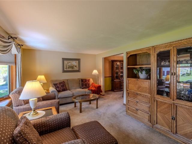 7618 Sandy Lane