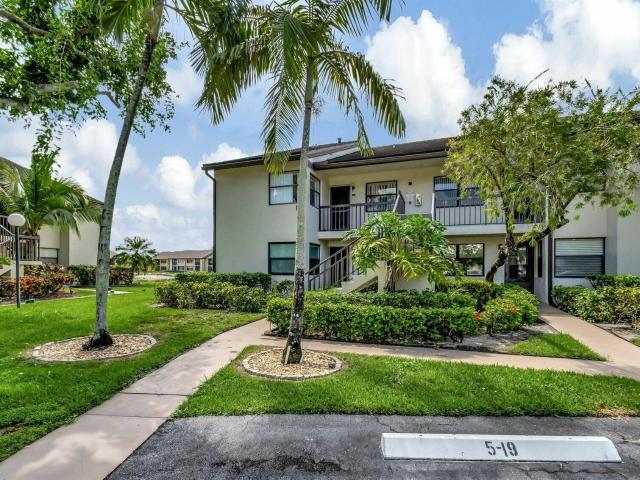 7618 Tahiti Lane #201, Lake Worth, US, FL