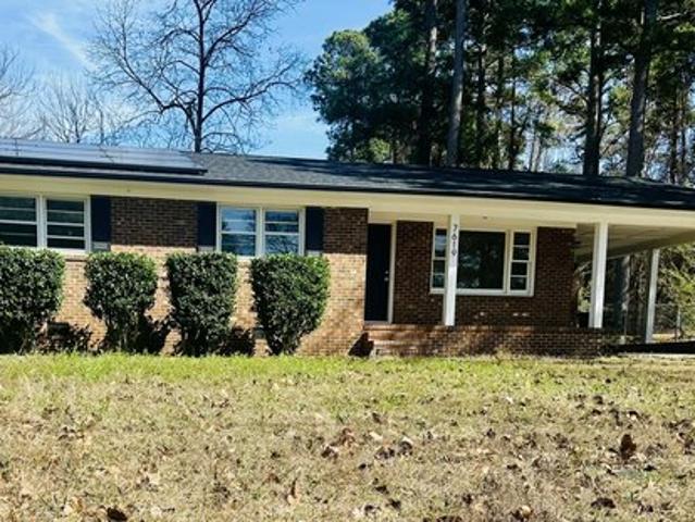 7619 Decatur Dr, Fayetteville, NC 28303