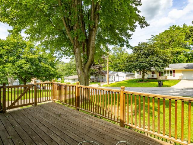 7610 SW 9th Place