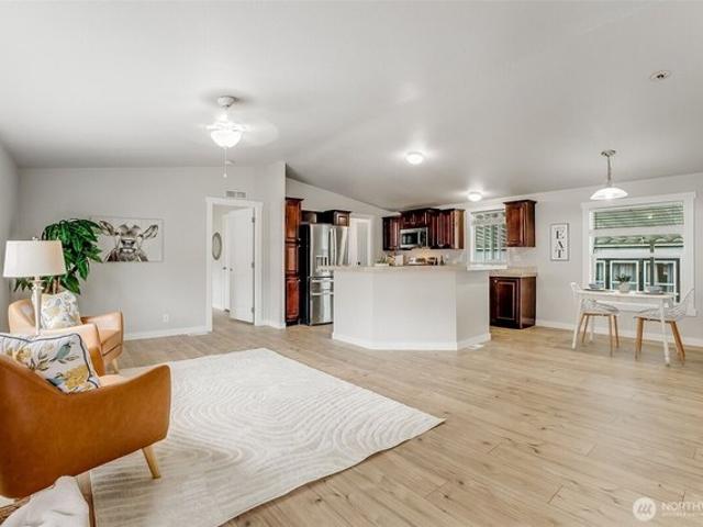 7610 th St E Unit 150, Puyallup, WA 98375