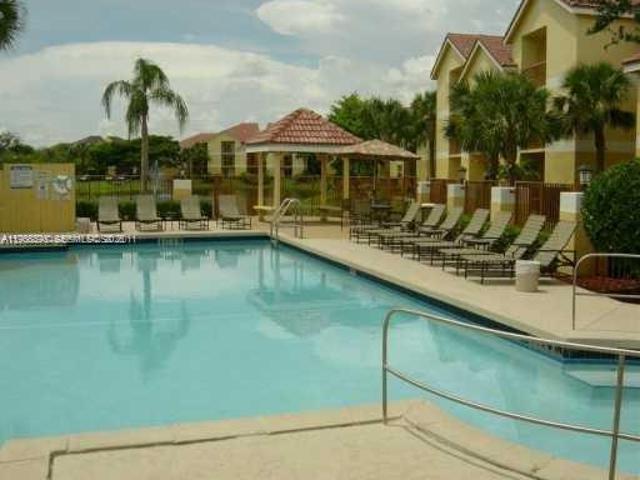 7610 Westwood Dr, Unit 120, Tamarac, FL 33321 | MLS #A11966