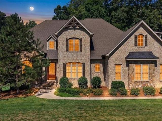 7611 Calmeria Ct, Kernersville, NC 27284