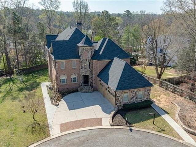 7611 Regency Cir, Atlanta, GA 30350