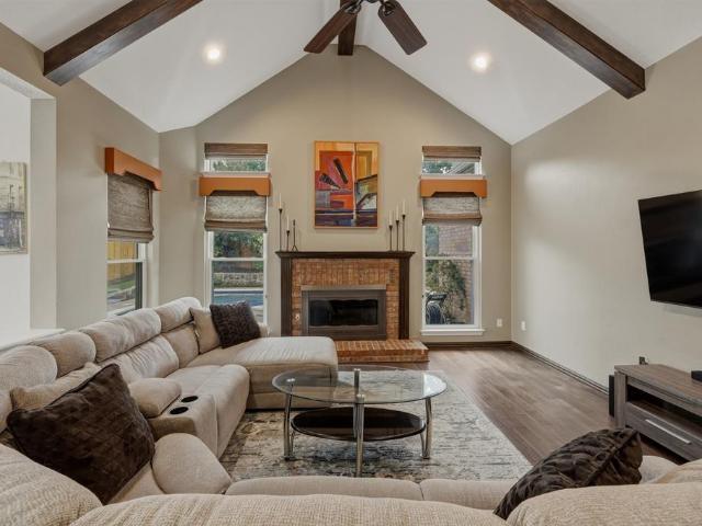 7612 Oak Knoll Drive