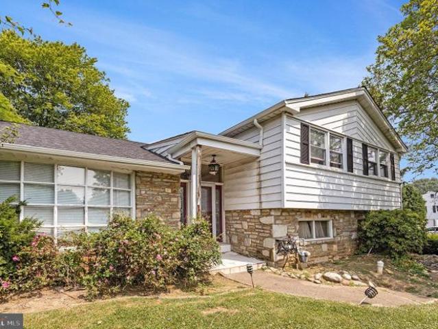 7612 Oak Lane Rd, Cheltenham, PA 19012