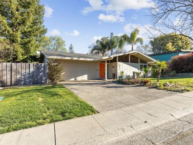 7613 Northeast Cir, Citrus Heights, CA 95610