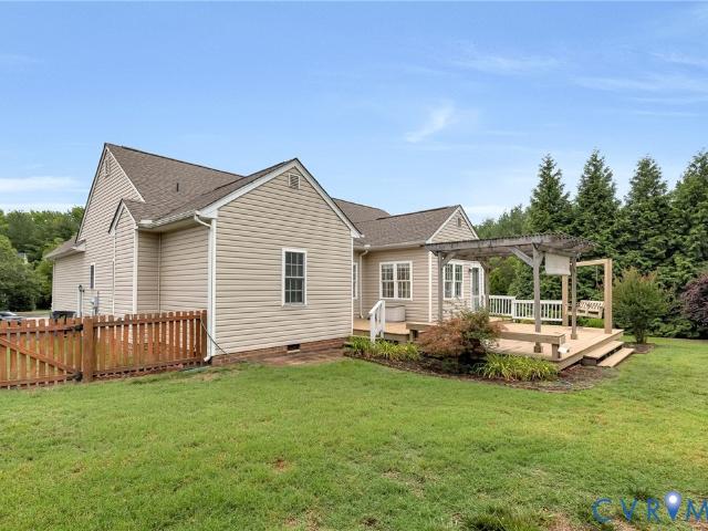 7613 Old Track Lane
