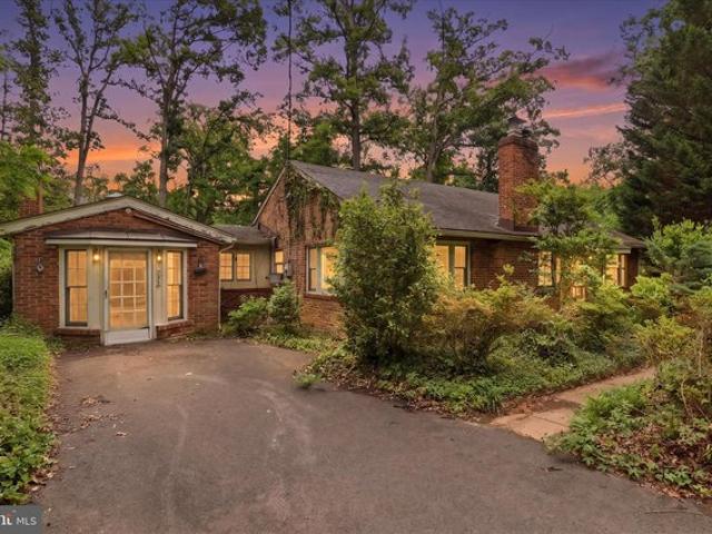 7613 Fort Hunt Rd, Alexandria, VA 22308
