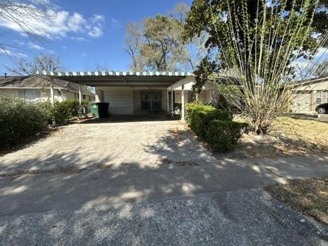 7613 Parker Rd, Houston, TX 77016