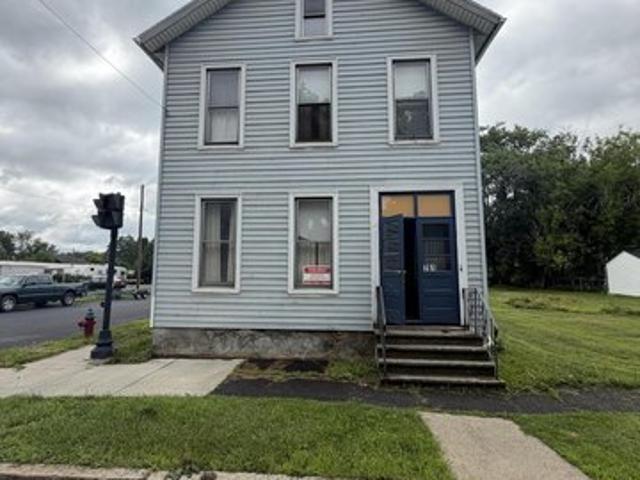 761 2nd Ave, Troy, NY 12182
