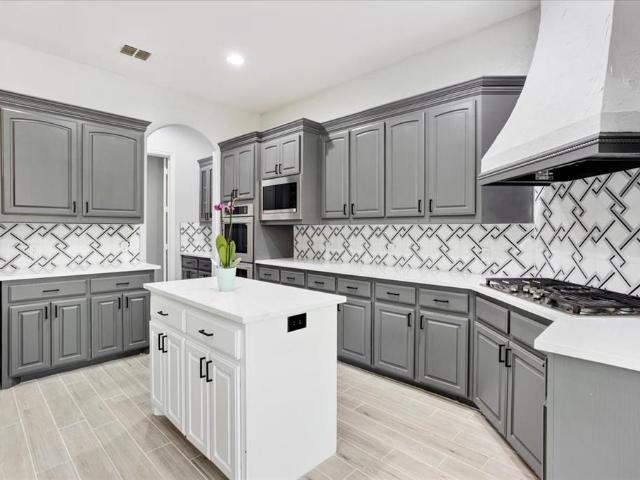 761 Arrowhead Drive
