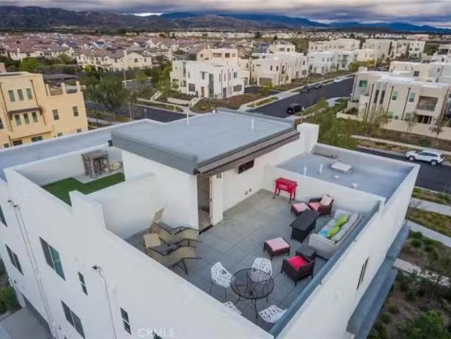 761 Beacon, Irvine, CA 92618 MLS# OC25012954