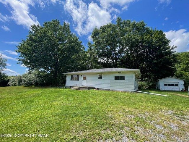 761 Getz Dawl Rd, Palmerton, PA 18071