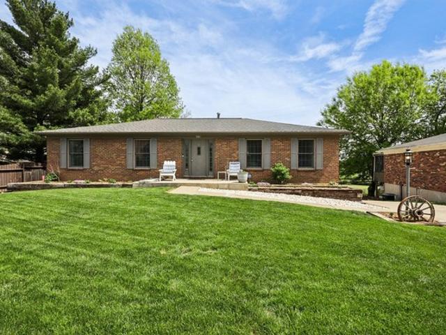 761 Meadow Wood Dr, Villa Hills, KY 41017