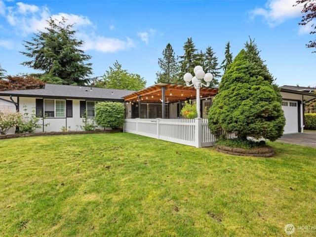 7624 st Ave NE, Redmond, WA 98052