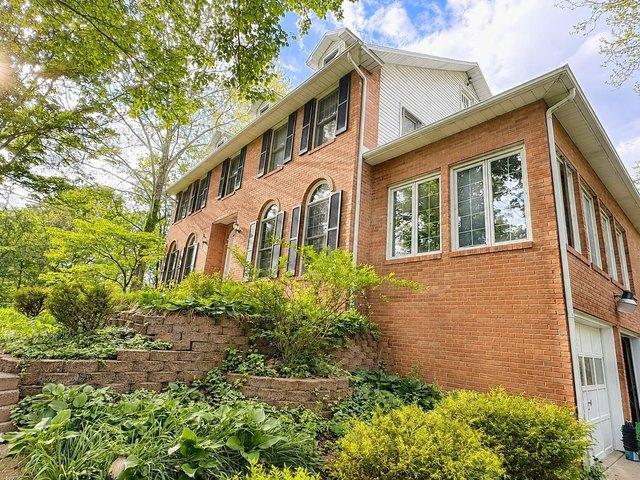 7625 Edria Ln, Athens, OH 45701