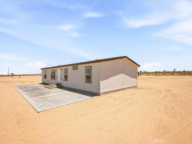7625 Luna Road