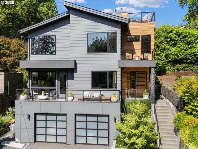 7625 S Fulton Park Blvd, Portland, OR 97219