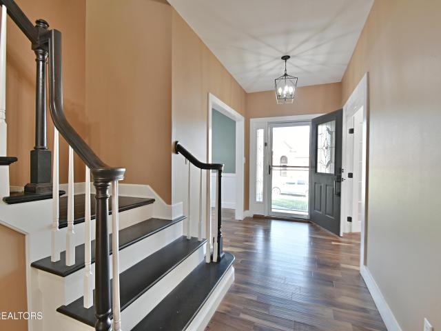 7625 Vista View Ln, Knoxville, TN 37924 | MLS #1336 | Compass