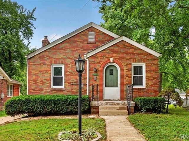 7626 Fairham Ave, University City, MO 63130