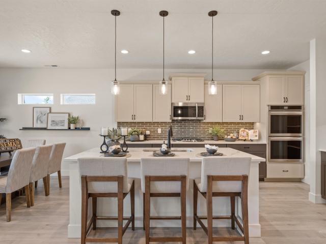 7628 E Meriwether Dr