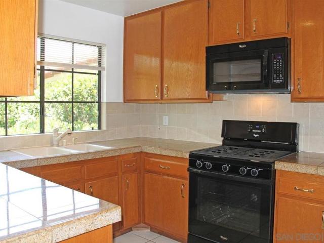 7628 Palmilla Dr 85