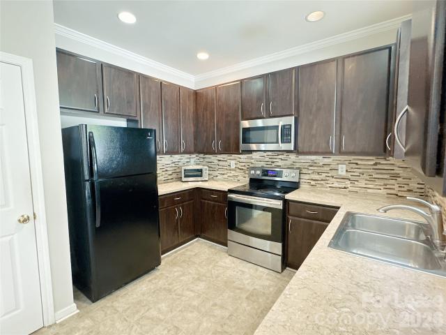 7629 Abigail Glen Drive