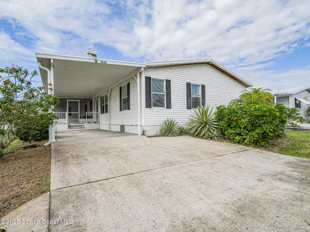 7620 Boxelder Rd, Micco, FL 32976 | MLS #1061