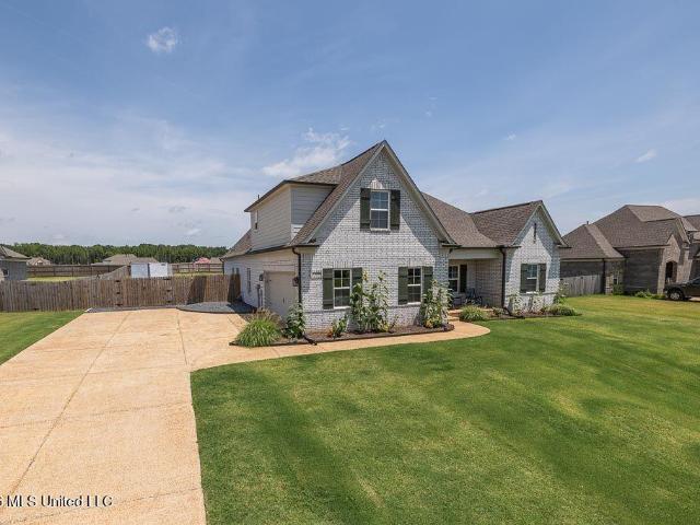 7620 Crosswinds Boulevard