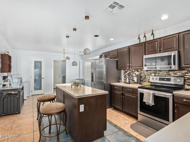 7621 N 51st Dr, Glendale, AZ 85301