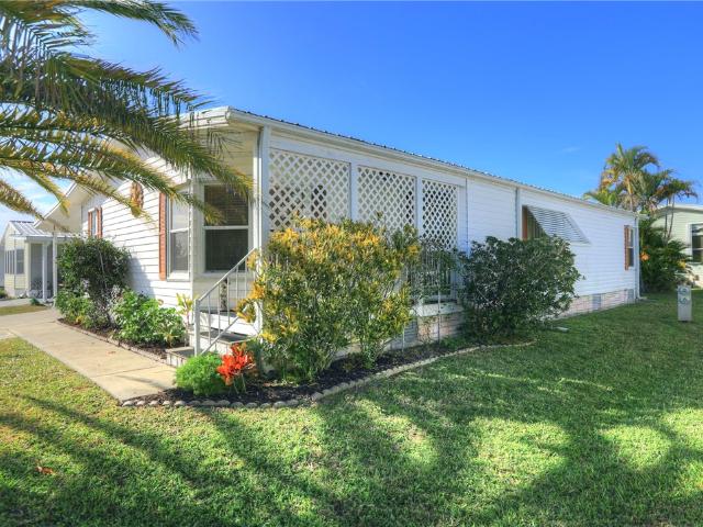 7622 Longhorn Ave, Unit 16, Micco, FL 32976 | MLS #297639