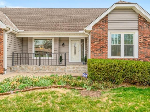 7623 Slater St, Overland Park, KS 66204 | MLS #2608 | Compass