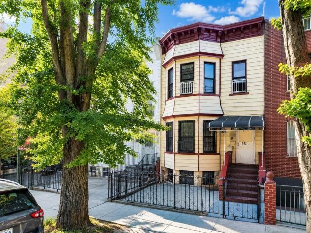 762 50th Street