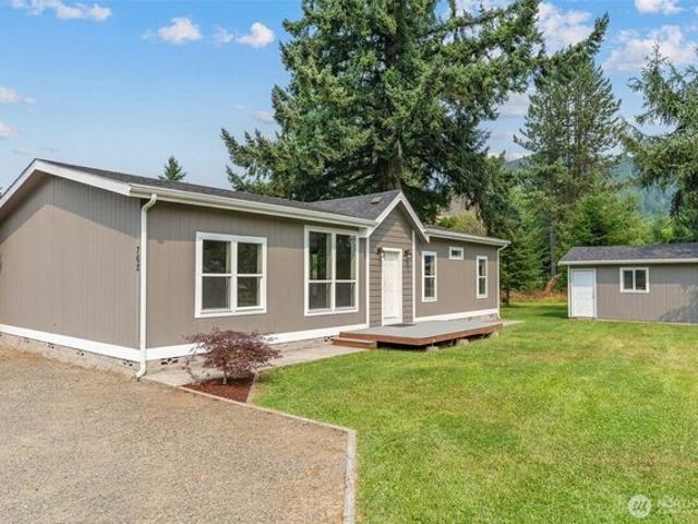 762 Division Ave, Morton, WA 98356