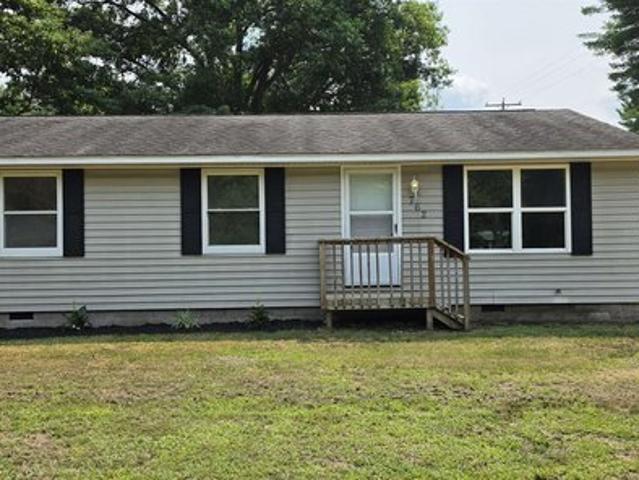 762 E Red Keg Ct, Midland, MI 48642