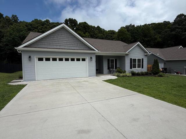 762 Hillvale Rd